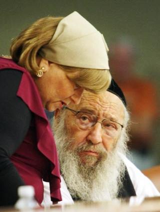 Code hearing on 'synagogue' a 5-star show