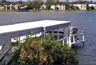 Lake Orienta closed to swimming, fishing after sewage leak